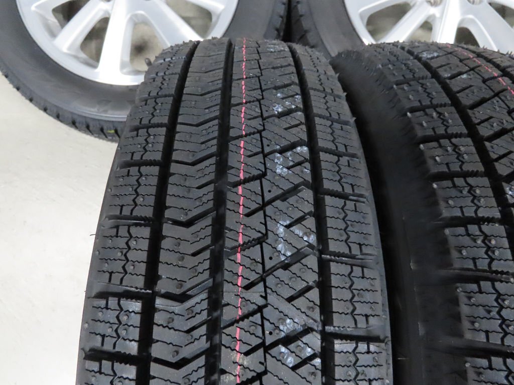 Yahoo!オークション - スズキ エブリイワゴン 155/65R14 純正 DA17 4.5...