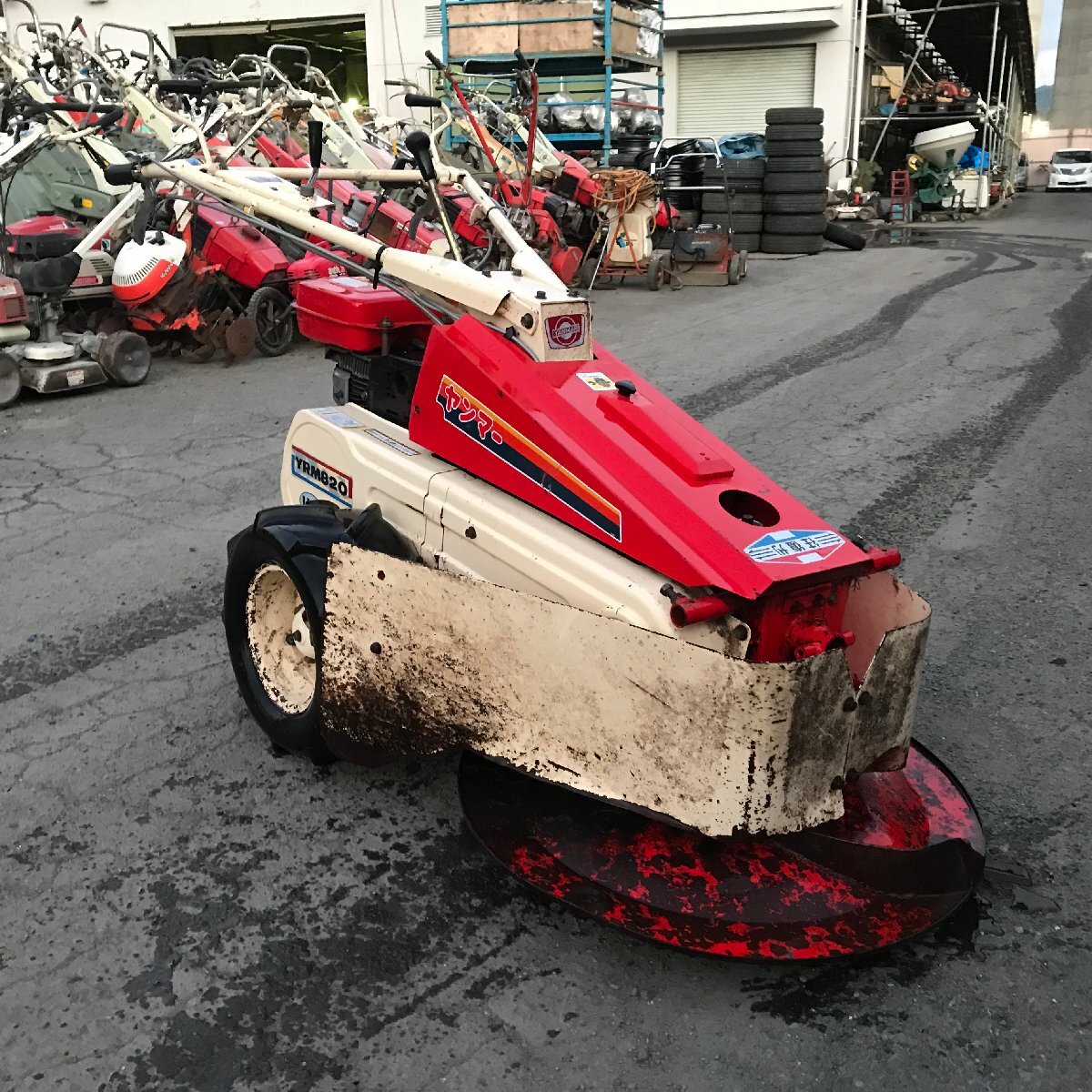 ヤンマー YANMAR YRM820 自走式草刈機 牧草モア 最大出力7.0PS ヤンマー YANMAR YRM820 自走式草刈機 牧草モア 最大出力7.0PS