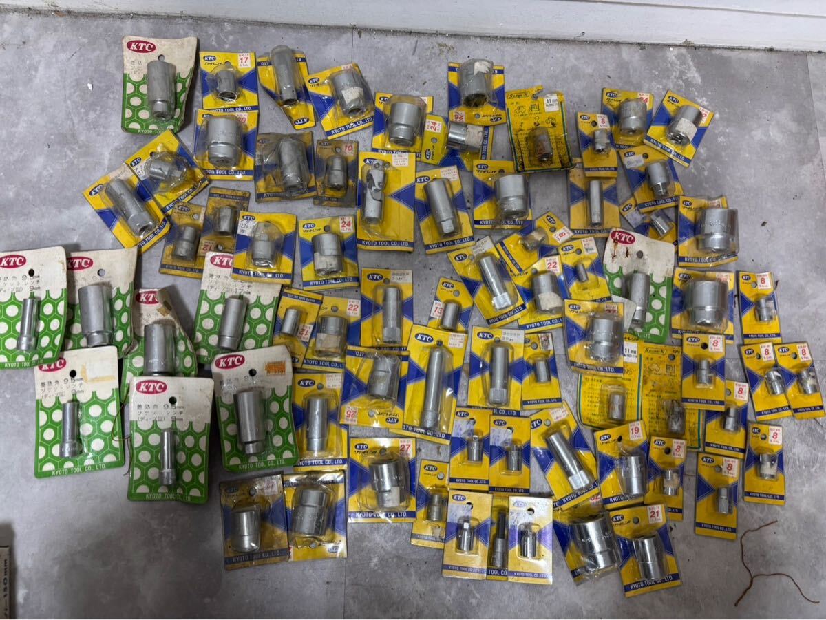 Yahoo!オークション - 工具 まとめて KTC SK ソケットレンチ サイズ色...