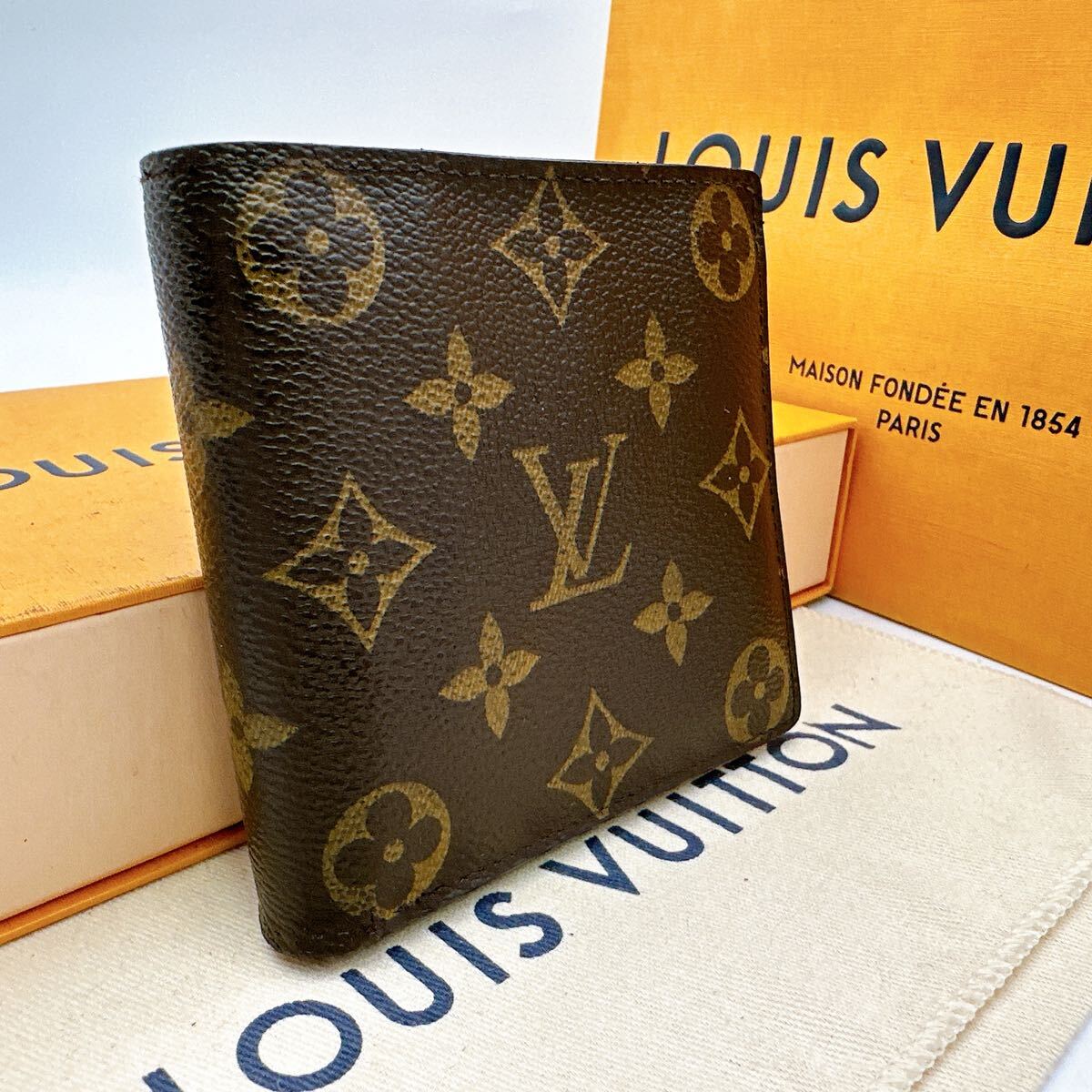 3635 ほぼ極 LOUIS VUITTON ルイヴィトン モノグラム ポルトフォイユマルコ 二つ折り財布 小銭入れ付 ウォレット M61675/CA069(モノグラムライン)｜売買された ...