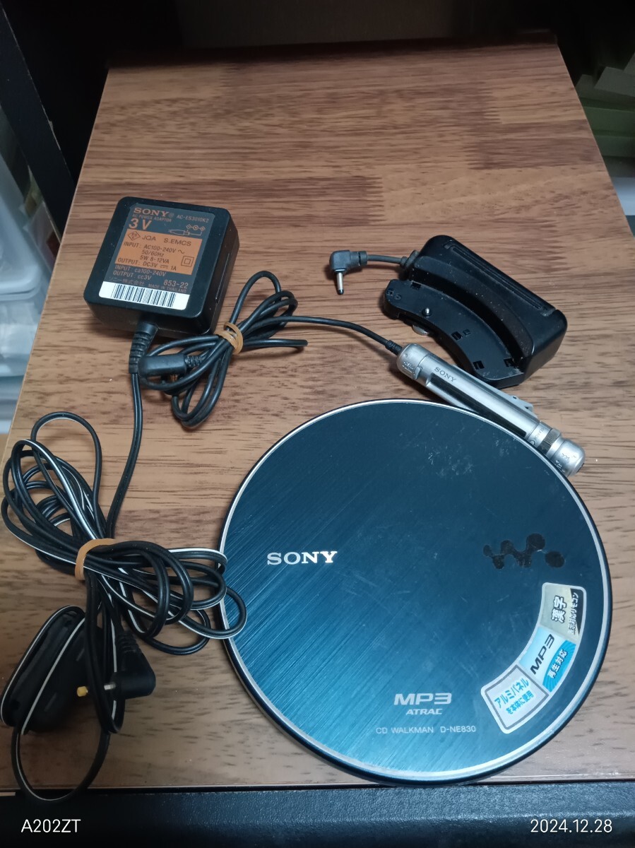 SONY ポータブルCDプレーヤー D-NE830(CDプレーヤー)｜売買されたオークション情報、yahooの商品情報をアーカイブ公開 - オークファン（aucfan.com）