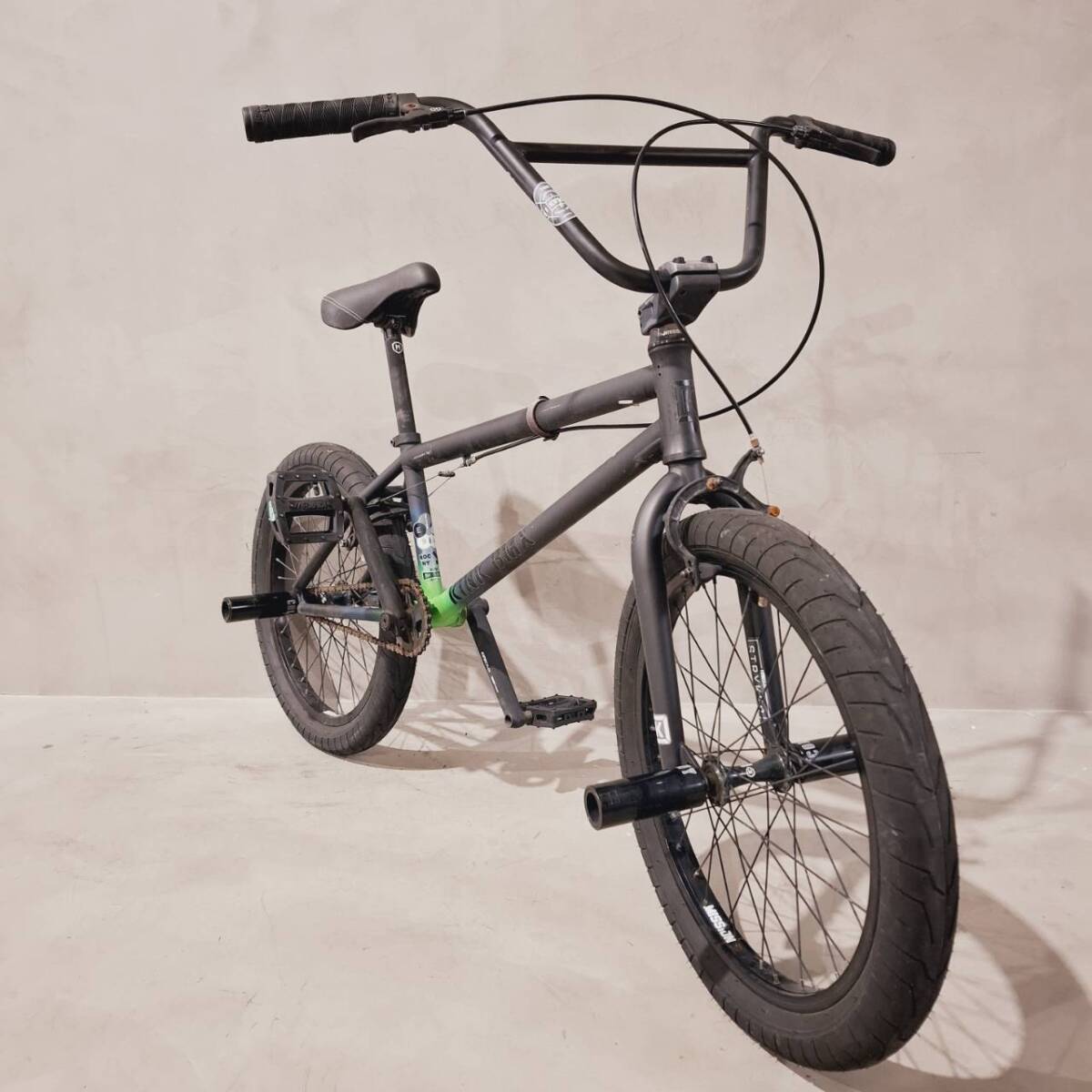 Yahoo!オークション - 24c/800546-2/125-12/YY18000/自転車 KINK BMX ...