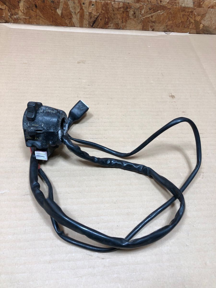 Yahoo!オークション - D49# 96 Z650 左 ハンドルスイッチ スイッチボッ...