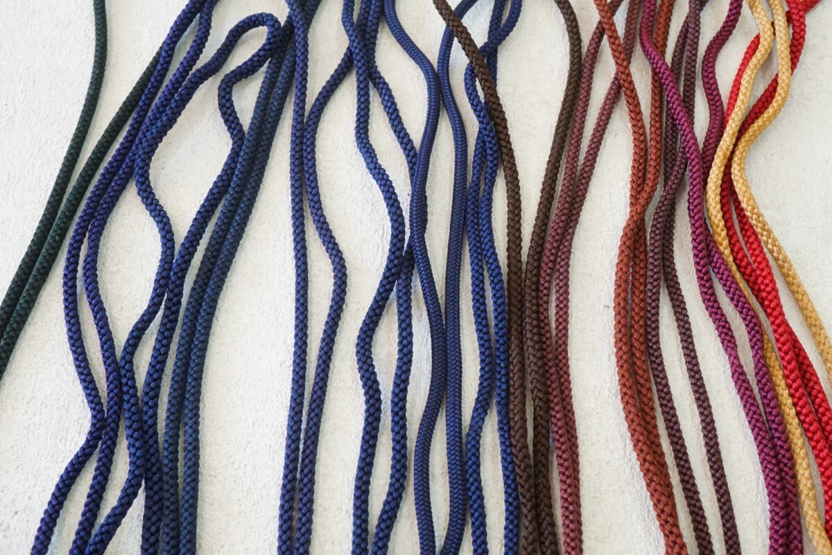 Yahoo!オークション - C378 本べっ甲 陶器 焼き物など ループタイ ネッ...