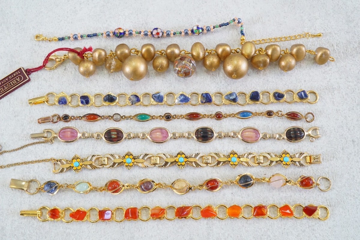 Yahoo!オークション - B367 天然石など 海外製含む ゴールドカラー ブ...