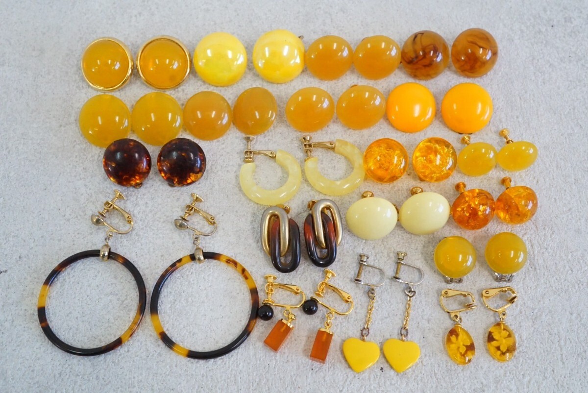 Yahoo!オークション - C686 海外製など 黄色系 ヴィンテージ イヤリン...