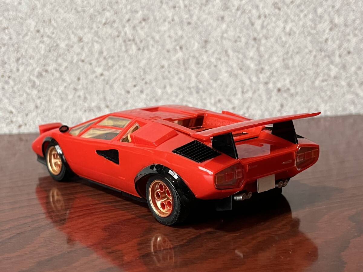 Yahoo!オークション - 1/24 ランボルギーニ カウンタックLP400 昭和レ...