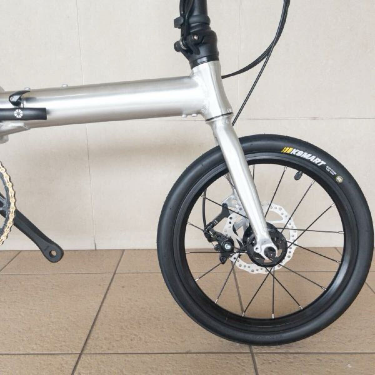 日本代購代標第一品牌【樂淘letao】－【8KG】★超軽量★ 総額10万円超 折り畳み 自転車 クリア塗装 アルミ 9速 カスタム ★未使用品★ 検（ダホン DAHON K3 PLUS RB1