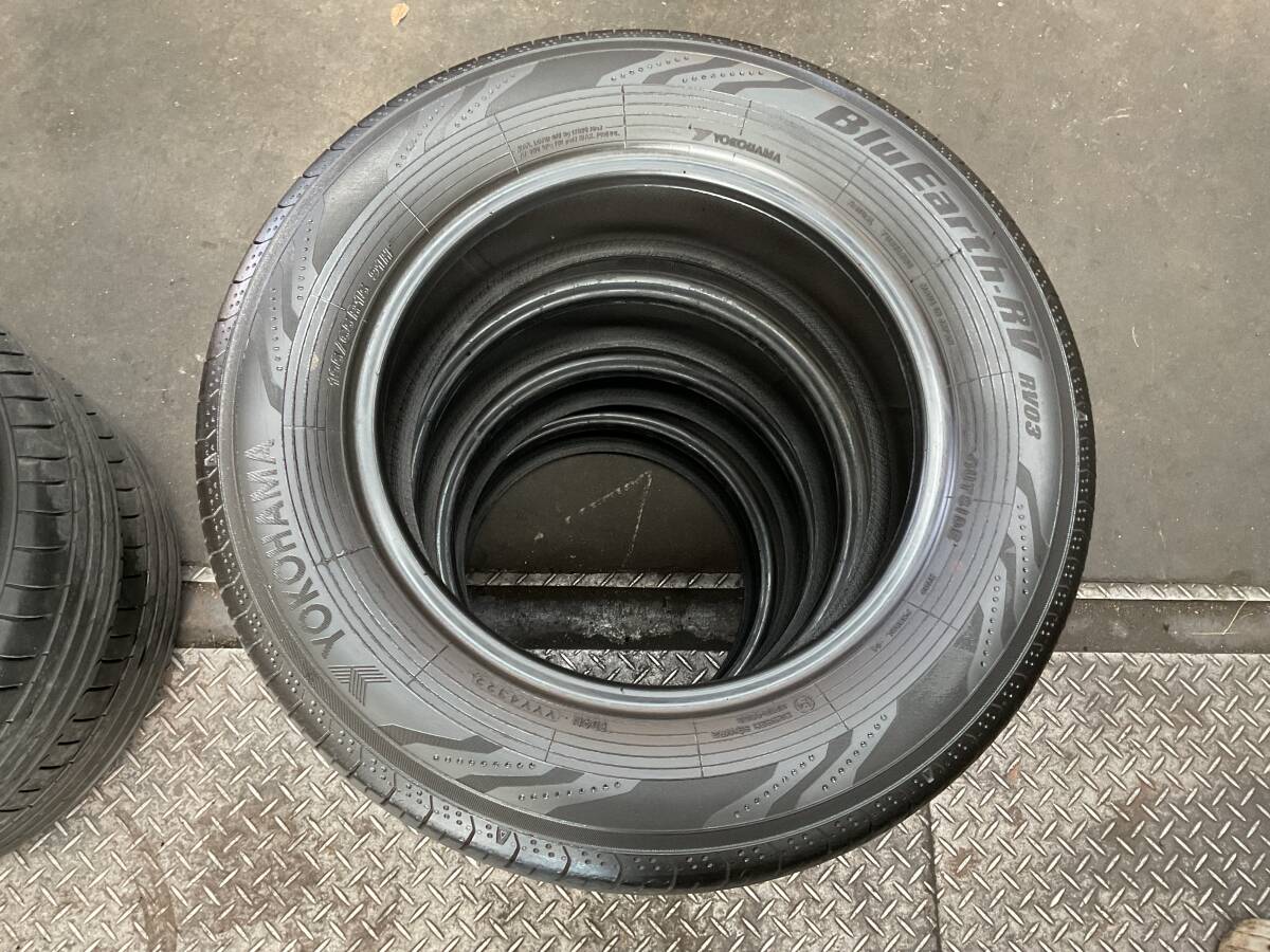 Yahoo!オークション - 195/65R15 YOKOHAMA BluEarth RV-03 2022年製 4...