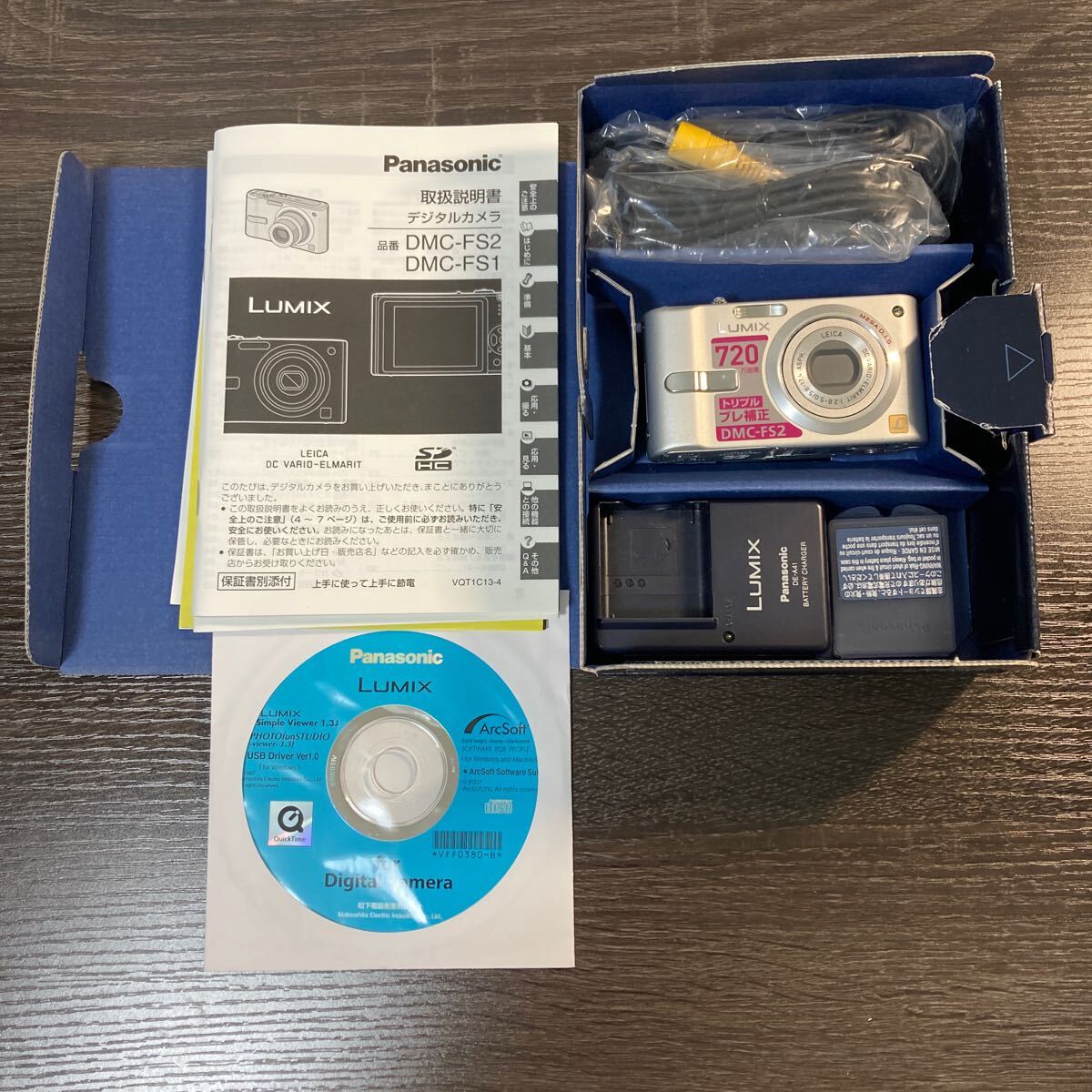 Yahoo!オークション - Panasonic パナソニック LUMIX DMC-FS2 コンパ...