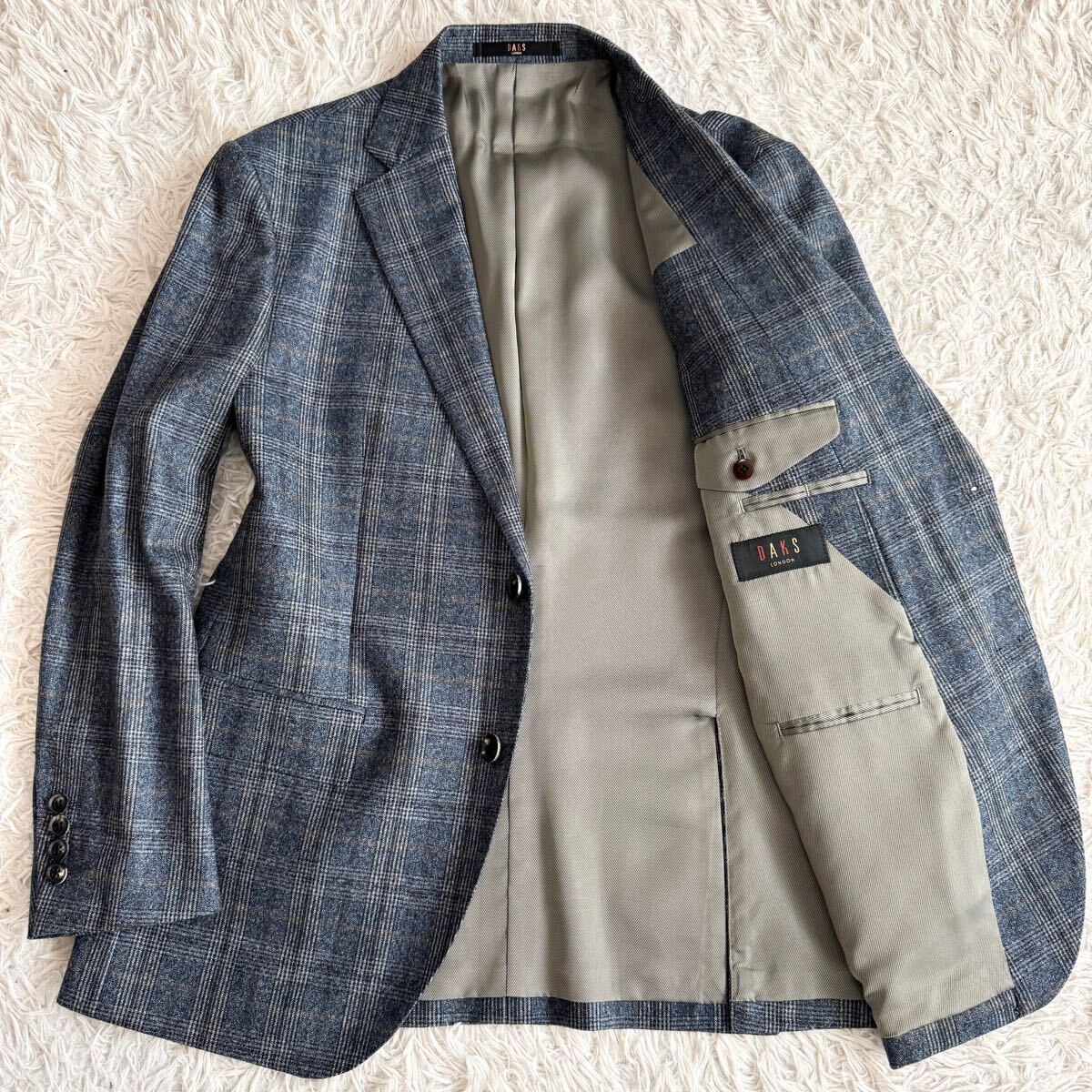 Yahoo!オークション - 【数回着用美品】DAKS ダックス 軽量 100%ウール...