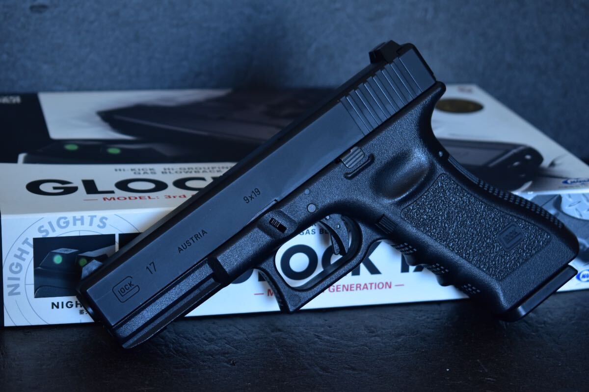 Yahoo!オークション - 東京マルイ グロック17 ナイトサイト ガスブロー...