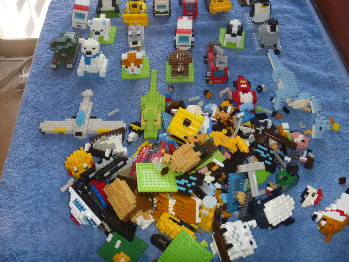 Yahoo!オークション - 沢山のミニ LEGOS 236