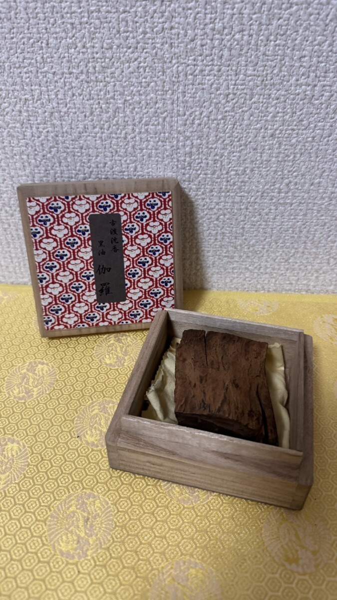 古渡沈香 黒油 伽羅 92g 伽羅 沈香 香木 お香 ベトナム産 茶道具 香道具 お焼香 香炉 御香木(お香)｜売買されたオークション情報、yahooの商品情報をアーカイブ公開 ...