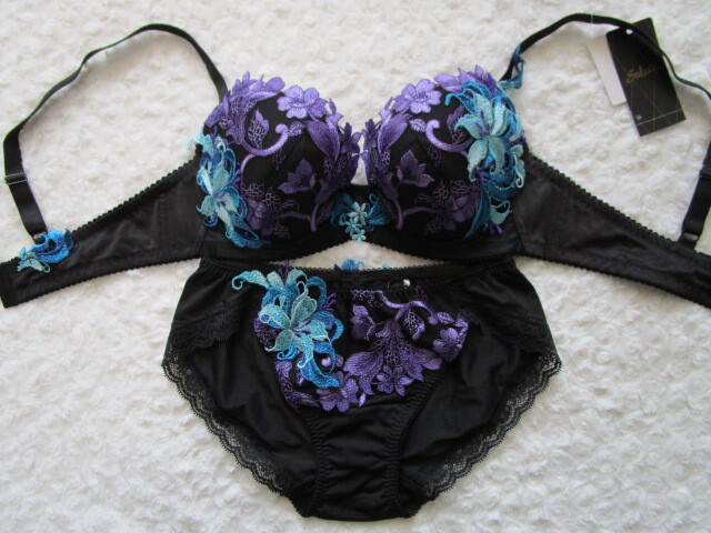 Yahoo!オークション - サルート[レトロモダン]D65＆ショーツM BLワ...