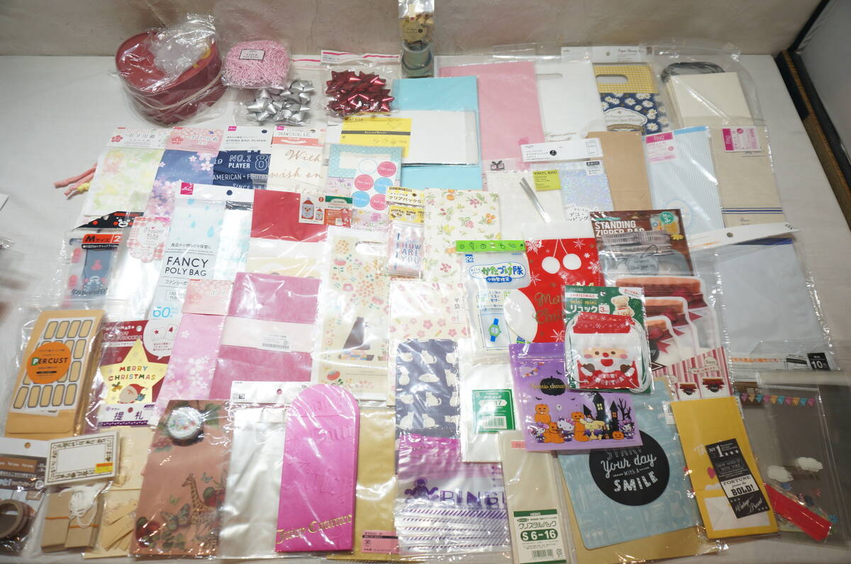 Yahoo!オークション - 【L32A】超大量 約3.5㎏ ラッピング用品 まとめ...