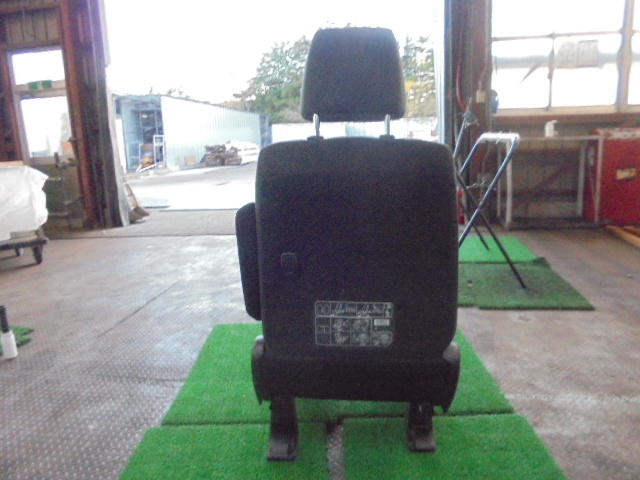 Yahoo!オークション - 1FLA4032 AF3)) トヨタ ノア ZRR80G/ZRR85G 前期...