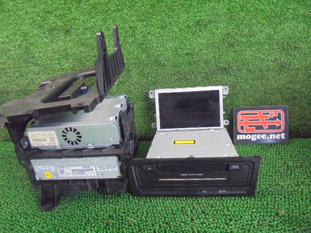 Yahoo!オークション - 1FF3049 H4)) アウディ A4 DBA-8KCDN 2011年 前...