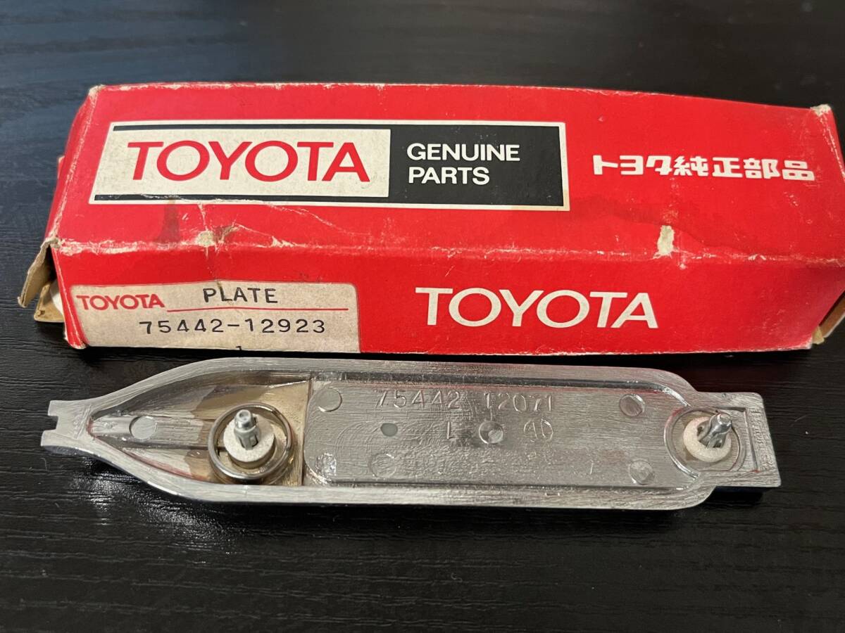 Yahoo!オークション - トヨタ KE20 エンブレム 未使用品