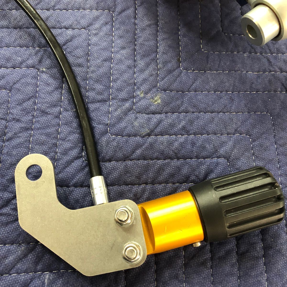 Yahoo!オークション - Z900RS ZR900C-0626〜より取り外しオーリンズリ...