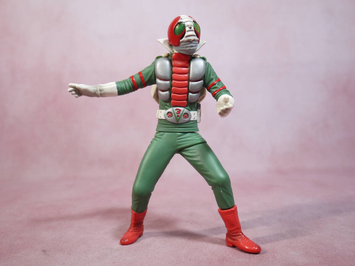 ソフビ魂 仮面ライダーV3 バンダイ 全高16センチ アンテナ欠(仮面ライダーV3)｜売買されたオークション情報、yahooの商品情報をアーカイブ公開 - オークファン（aucfan.com）