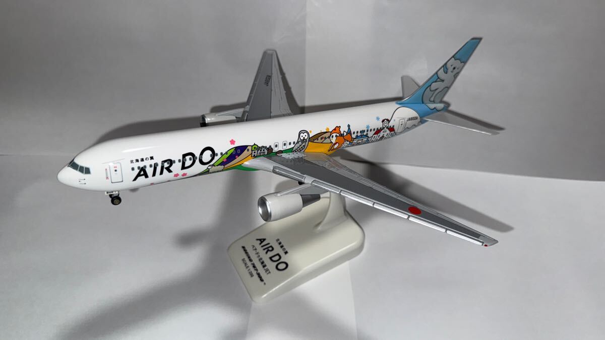 Yahoo!オークション - AIRDO エア・ドゥ1 200 1/200 モデルプレーンベ...