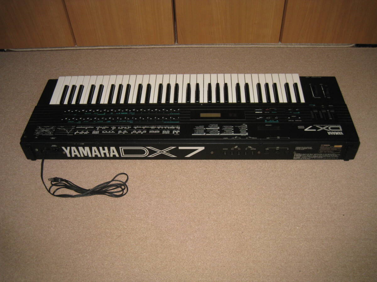 Yahoo!オークション - 凄いおまけ付 往年の名器 YAMAHA DX7S 完動品