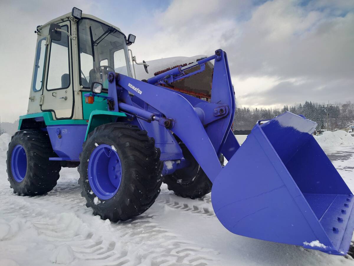 コマツ WA40-3E タイヤショベル ホイールローダー 検索 WA30 WA40 WA50 ショベルローダー 除雪機 日立 CAT 0.5 ショベル ZW40(建設機械、重機)｜売買された ...
