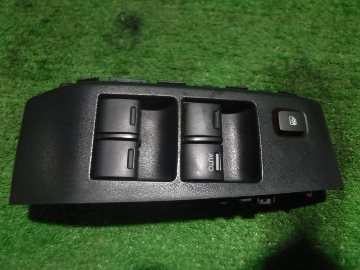 Yahoo!オークション - 【A】ホンダ フィット GE6/GE7/GE8 純正 運転席...