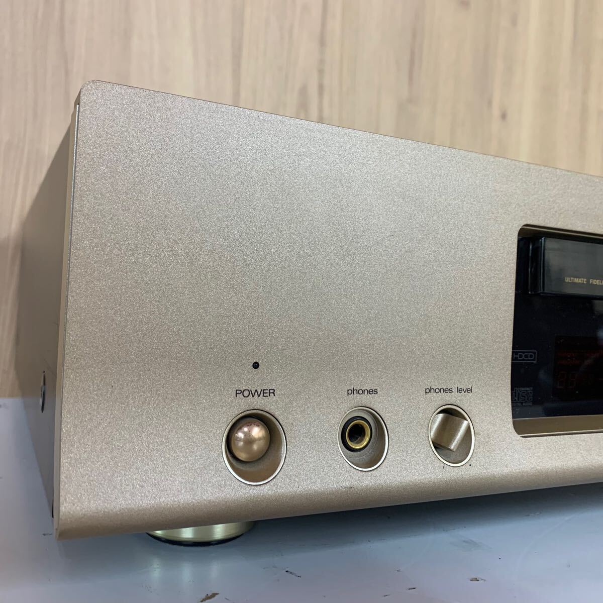 日本代購代標第一品牌【樂淘letao】－【M-4】 LUXMAN D-700S CDプレーヤー CDデッキ オーディオ機器 ラックスマン トレー開閉不可の為音出し未確認 ジャンク 2644-18