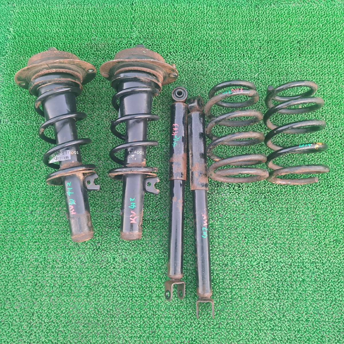 KS4 KS3 サンバー KV3 KV4 フロント ストラット 左右 リア左右 スプリング バネ リアショックアブソーバー左右(ショックアブソーバー)｜売買されたオークション情報、yahooの ...