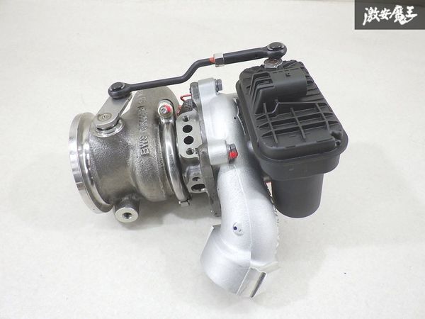 Yahoo!オークション - 【未使用 ストア出品 】 AUDI アウディ 純正 8XC...