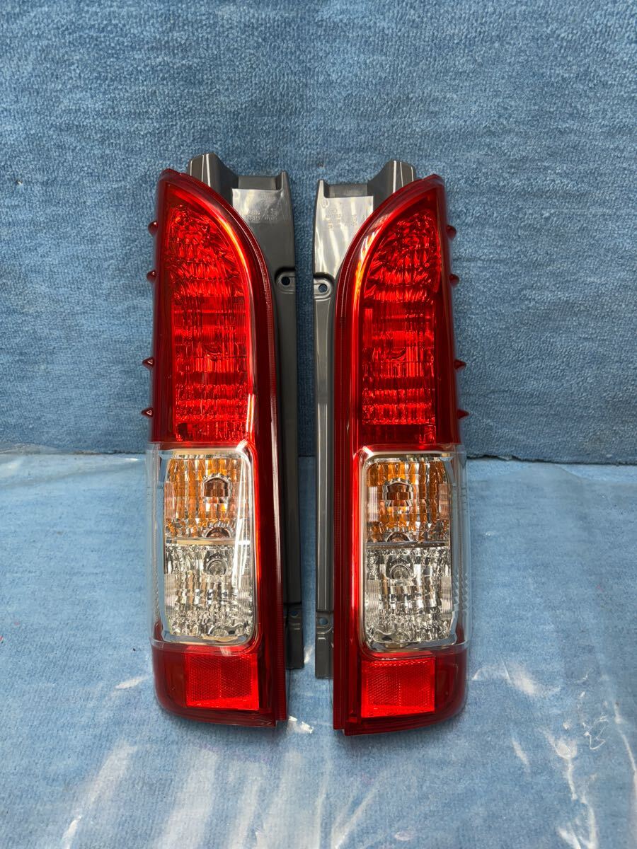 Yahoo!オークション - KDH206 中古ハイエース200系S-GL純正テールラン...