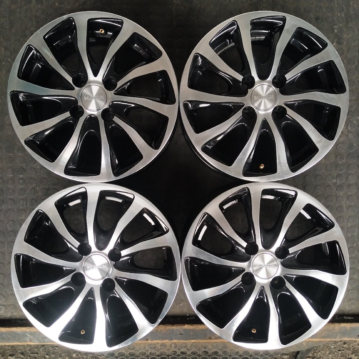 Yahoo!オークション - A12-26【4本価格】【14x5.5J 4x100 ET+39 ハブ73...