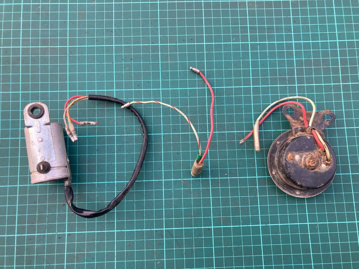 Yahoo!オークション - スポーツカブ CS65 (S65-A09) ホーン ウインカー...