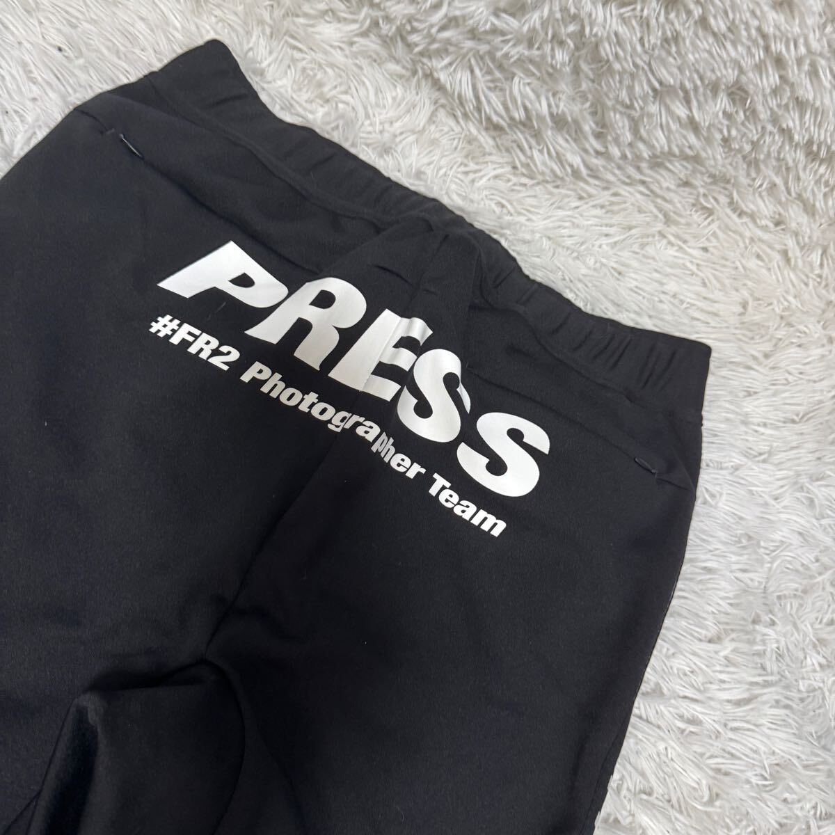 Yahoo!オークション - 新品未使用 FCRB #FR2 コラボ トラックジャケッ...