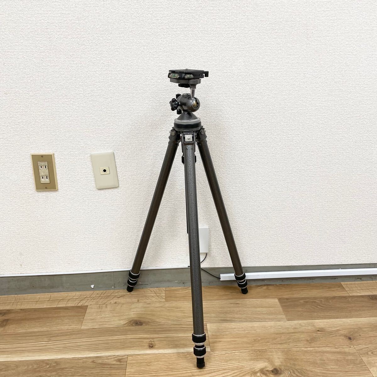 Yahoo!オークション - ♭ GITZO 三脚 カメラ 雲台 Velbon QRA-6A ベル...