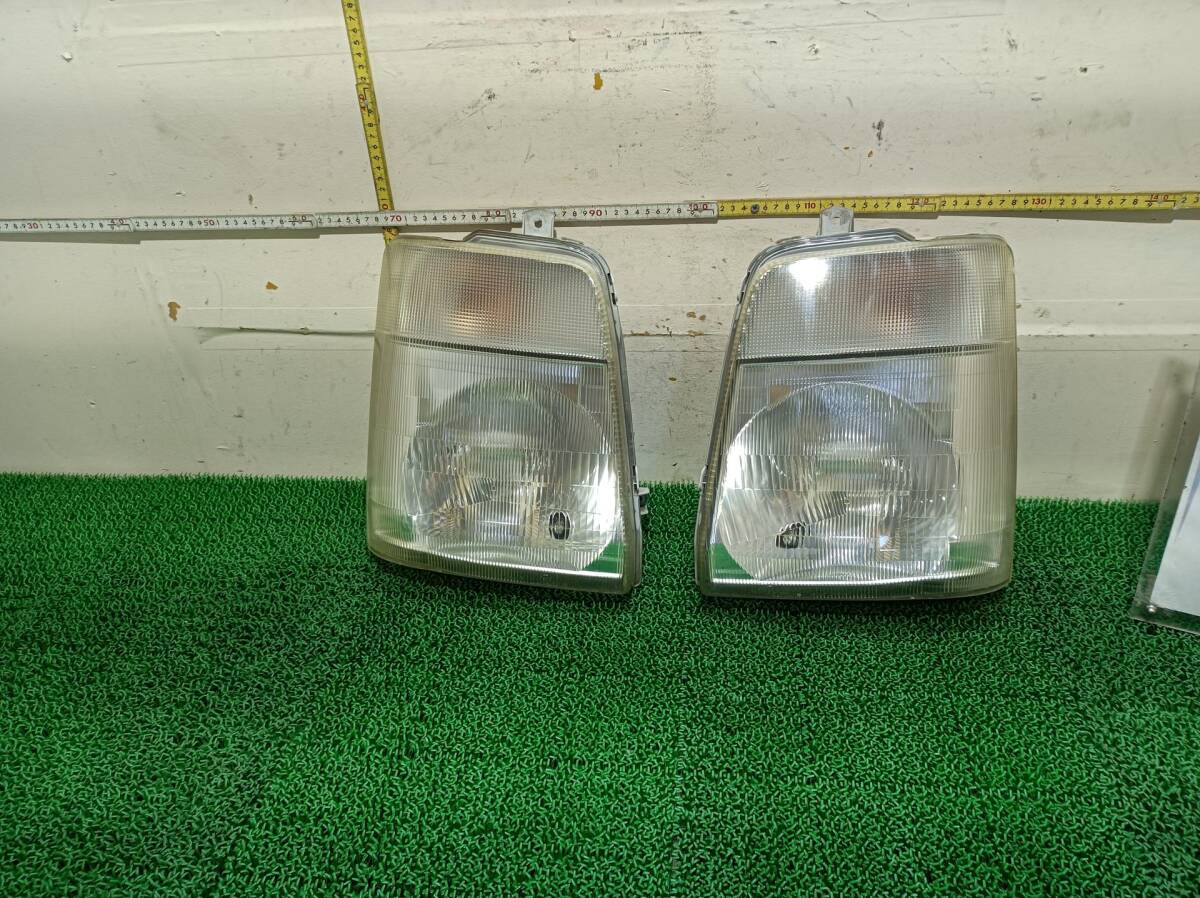 Yahoo!オークション - スズキ ヘッドライト 左右 キャリイ LE-DA63T DA...