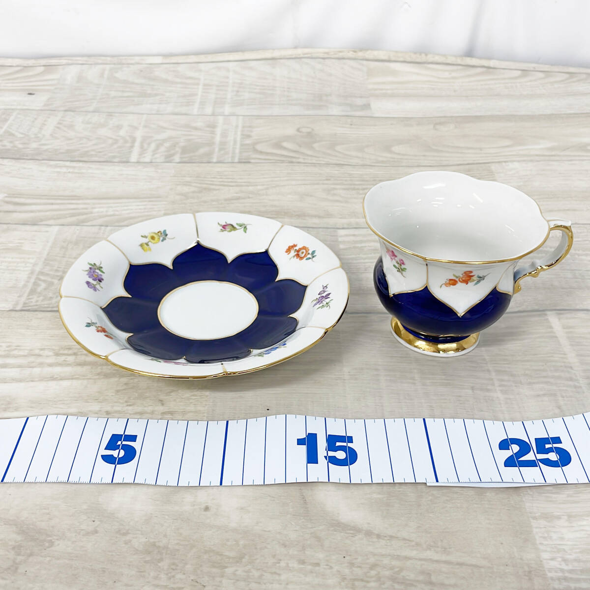 Yahoo!オークション - 1円スタート激レア MEISSEN マイセン 宮廷の小花...