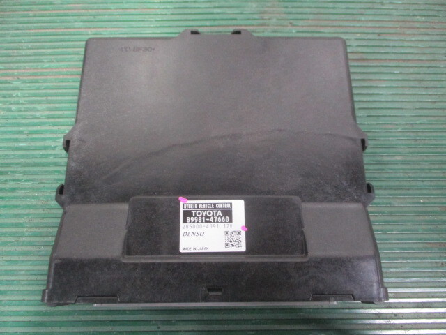 Yahoo!オークション - トヨタ プリウスアルファ ハイブリッド DAA-ZVW4...