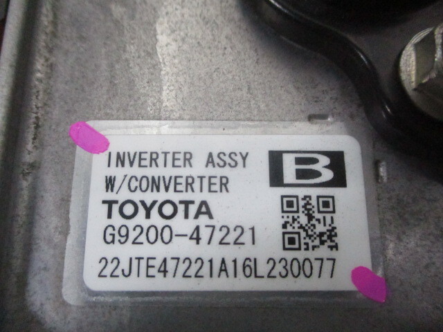 Yahoo!オークション - トヨタ プリウスアルファ ハイブリッド DAA-ZVW4...