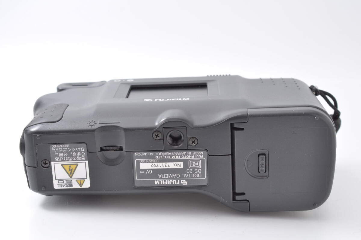 Yahoo!オークション - 訳あり美品 FUJI フジフィルム DS-20 外観新品...