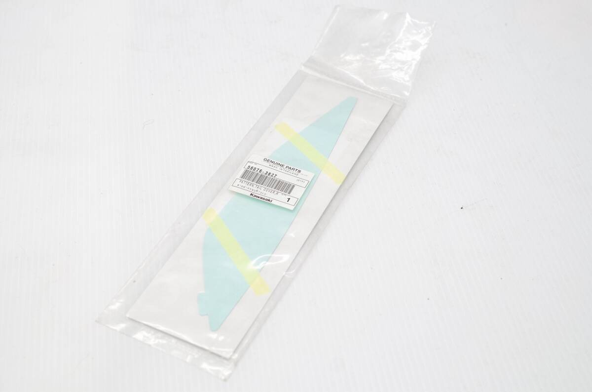 カワサキ ニンジャ400 2022 純正 ステッカー パターンテールカバーRH 56076-3827(ステッカー、デカール)｜売買されたオークション情報、yahooの商品情報をアーカイブ公開 ...