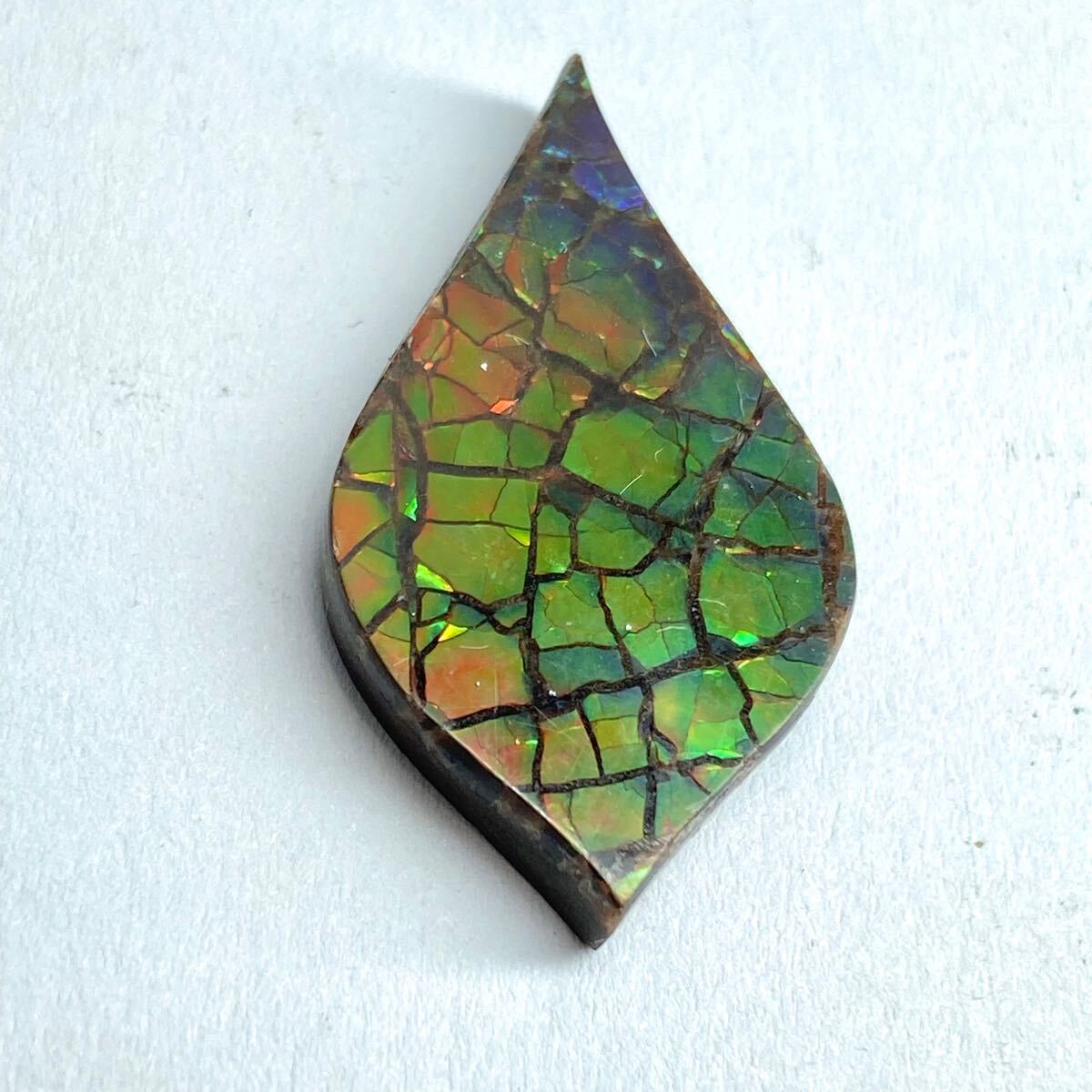 Yahoo!オークション - 1円〜 遊色効果 天然アンモライト13.812ct d 約...