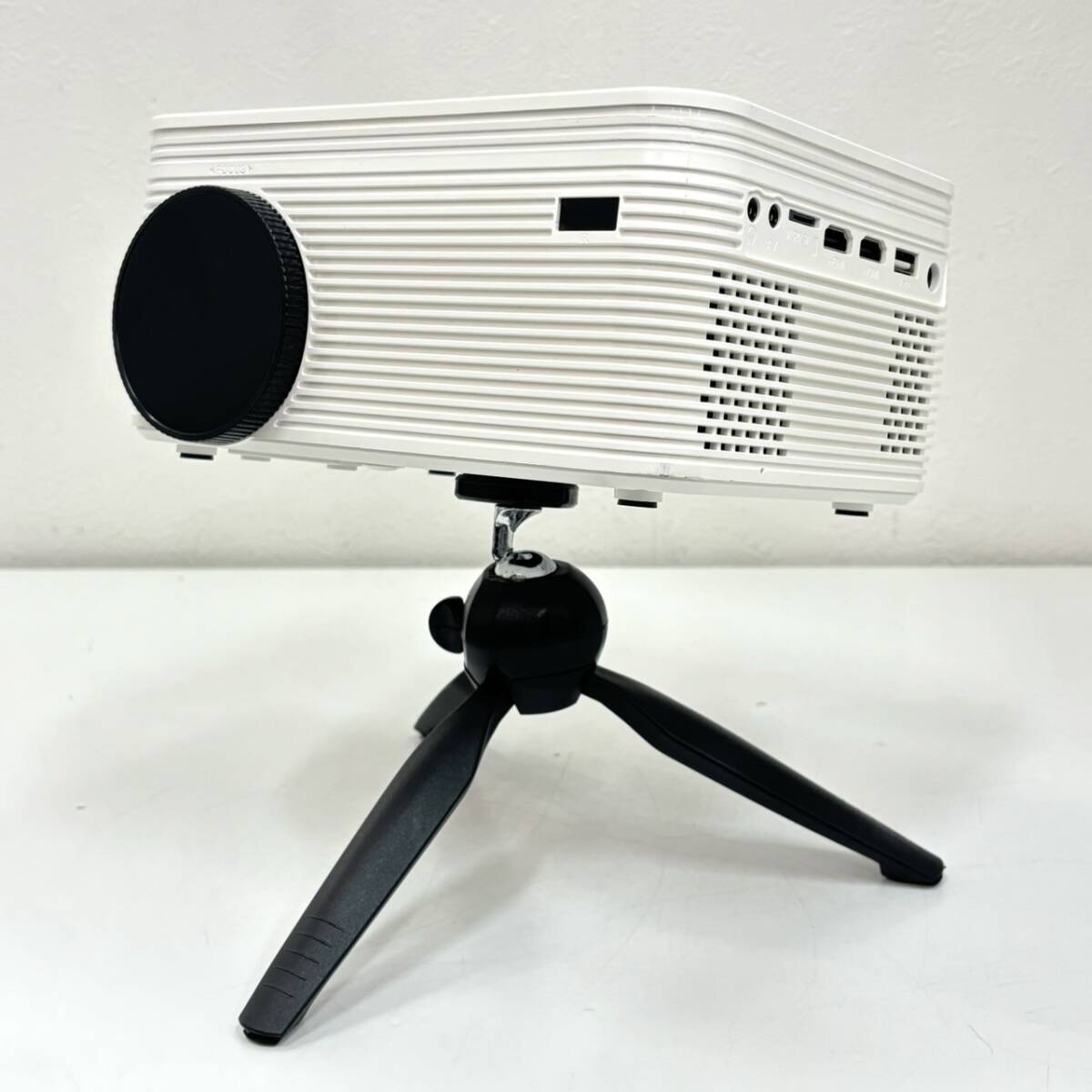 現状品 ティーズネットワーク株式会社 TSP-302-WH DVDプロジェクター(一般)｜売買されたオークション情報、yahooの商品情報をアーカイブ公開 - オークファン（aucfan.com）