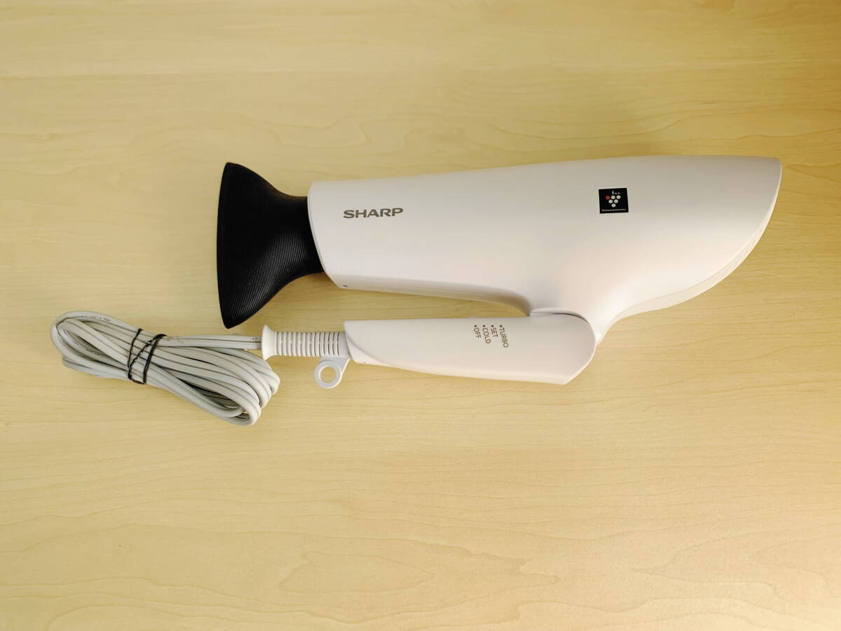 SHARP シャープ プラズマクラスター IB-RP7-W ヘアドライヤー 2022年製 #01670(その他)｜売買されたオークション情報、yahooの商品情報をアーカイブ公開 ...
