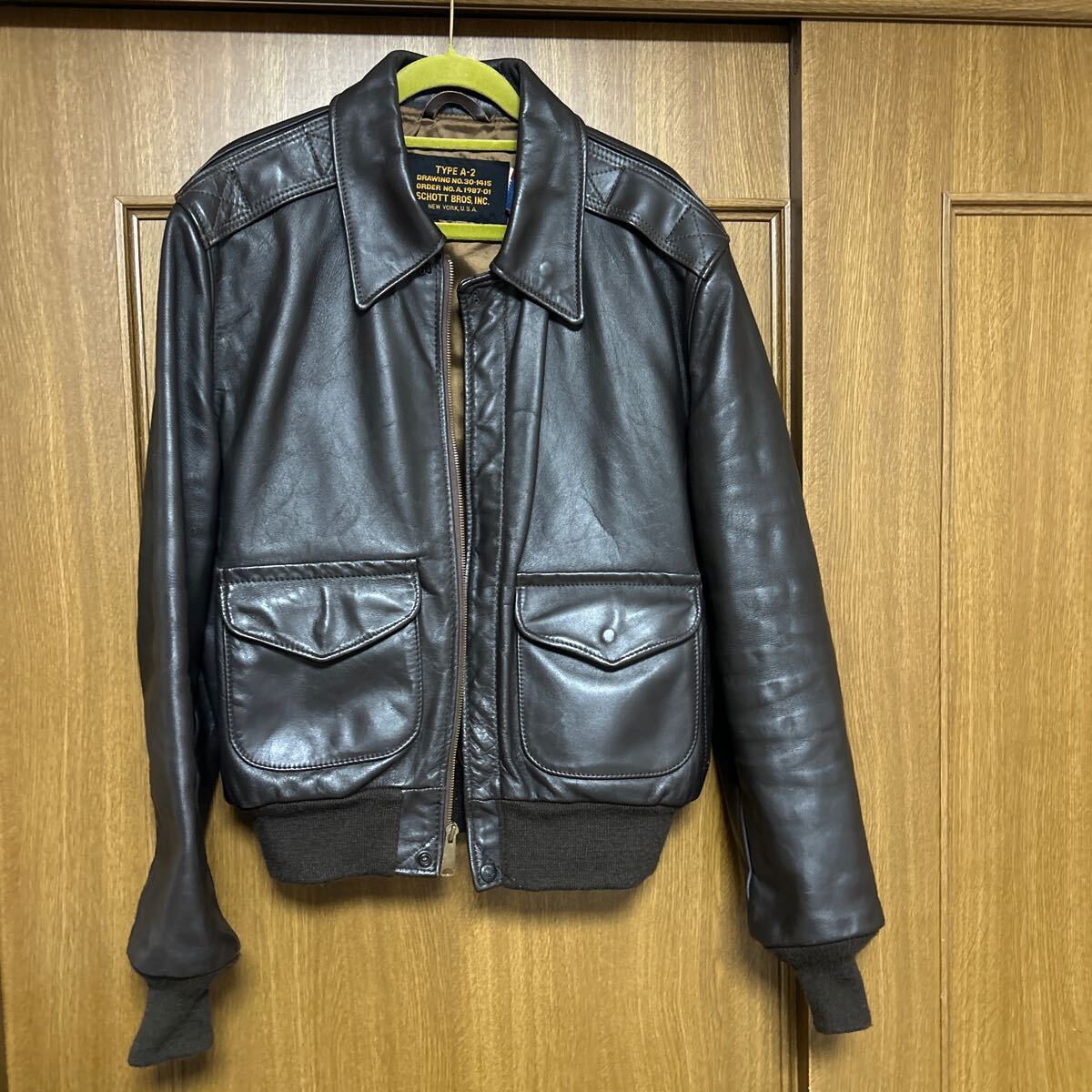 SCHOTT TYPE-A2 サイズ40 レザージャケット フライトジャケット(ジャケット、上着)｜売買されたオークション情報、yahooの商品情報をアーカイブ公開 - オークファン ...