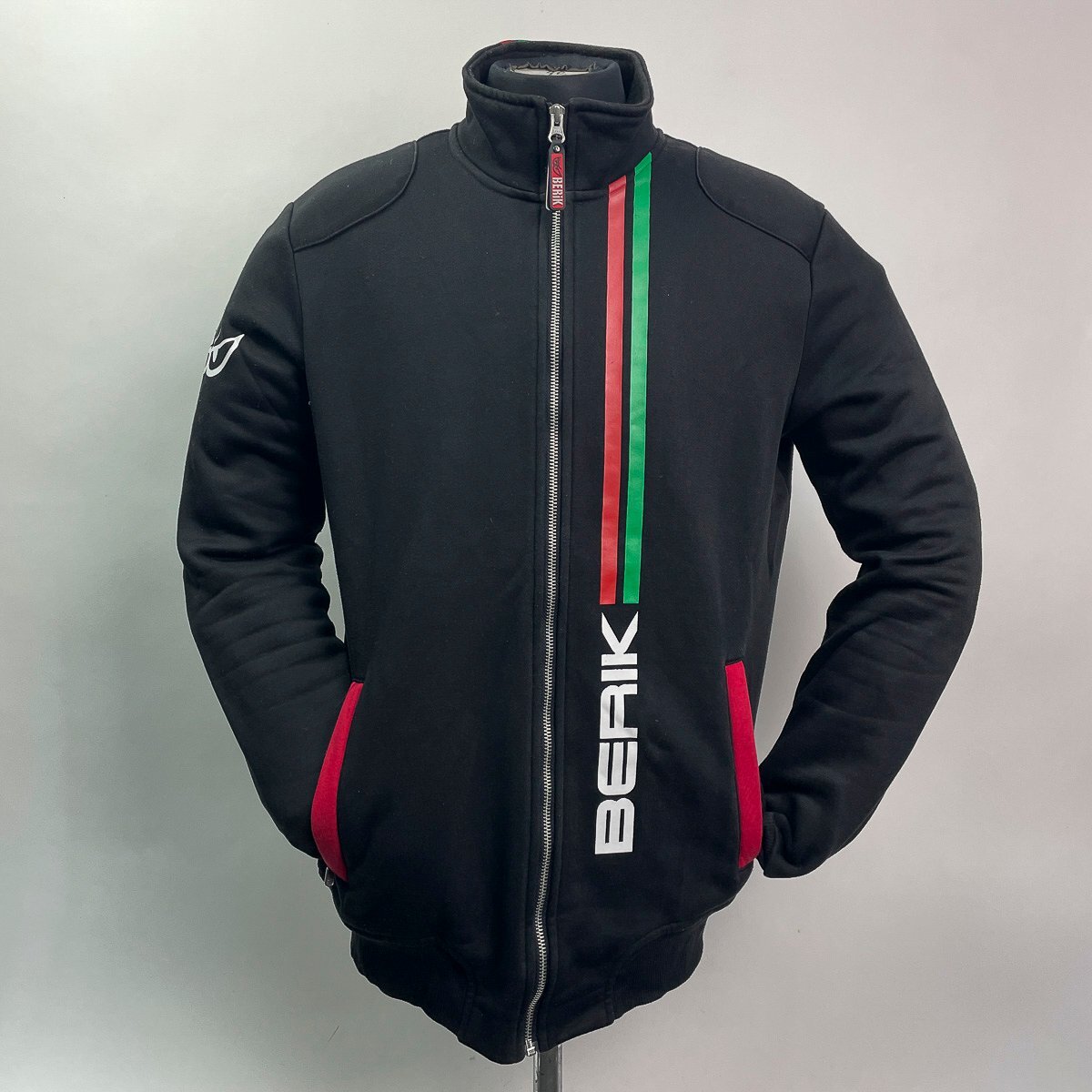 Yahoo!オークション - BERIK ベリック カジュアル ジップトレーナー 52...