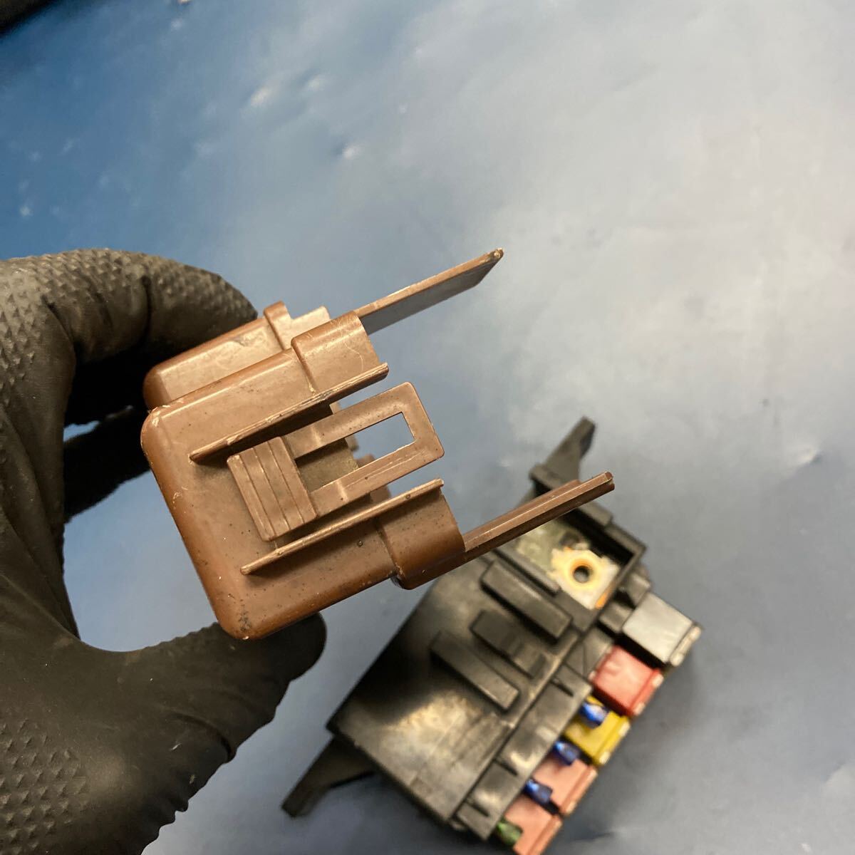 Yahoo!オークション - ヒューズボックス ジムニー JB23 1型