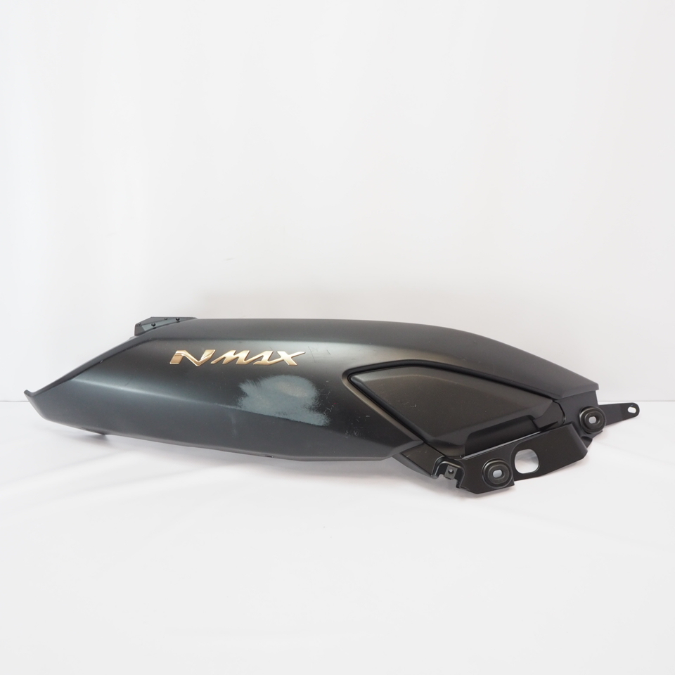 Yahoo!オークション - N-MAX SEG6J 純正シートカウル右 テールカウル ...